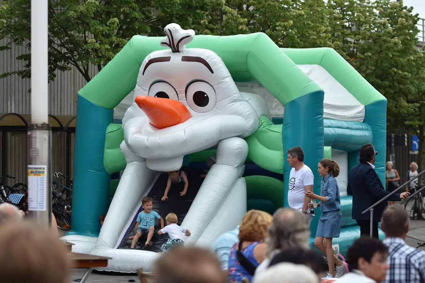 Springkastelen - Jenley Events Deerlijk - Verhuur van feestmateriaal en ...